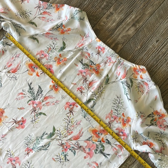 tabitha webb | Tops | Tabitha Webb Women Beautiful Blouse Large | Poshmark